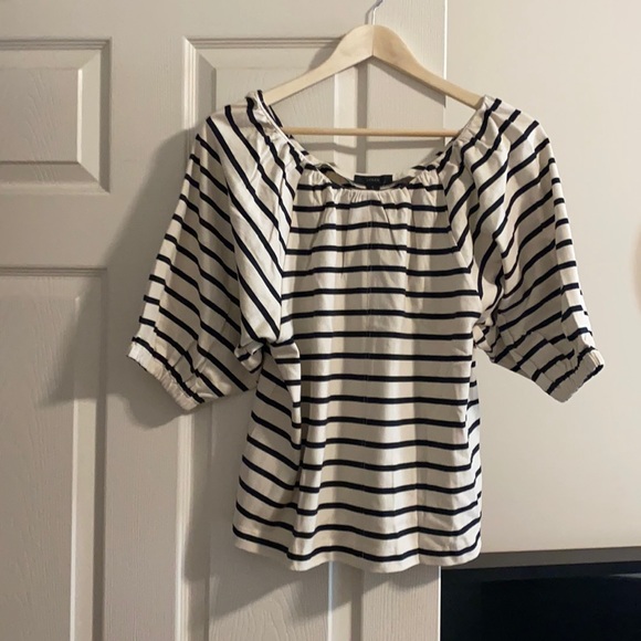 J. Crew | Tops | Nwt J Crew Top Can Be Worn On Or Off The Shoulder ...